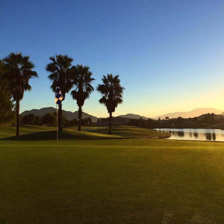 Book Online at Menifee Lakes Country Club - Menifee, - Golf Course ...